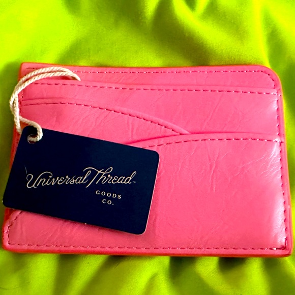 Universal Thread | Bags | New Universal Thread Pink Faux Patent Leather ...